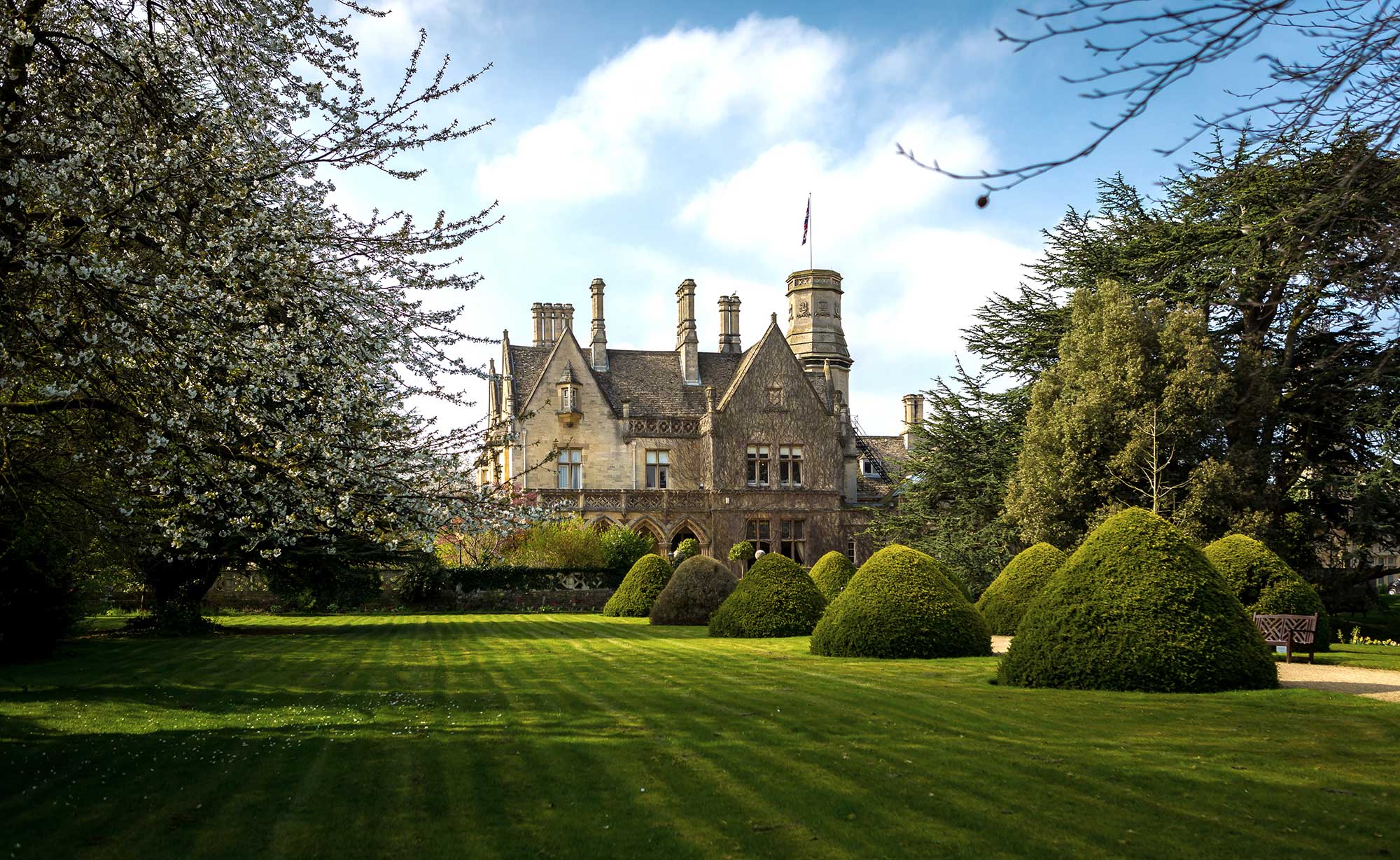 Image Gallery | Gloucestershire Wedding Venue | Manor by the Lake